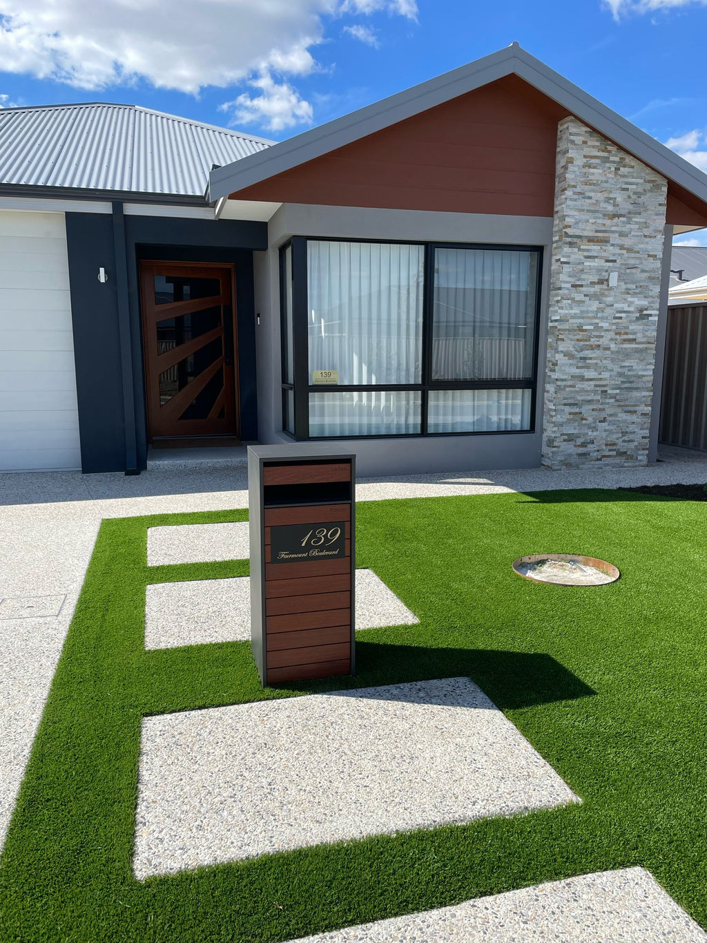 Milkcan Hamilton Parcel & Mail Pillar – Aussie Clotheslines & Letterboxes