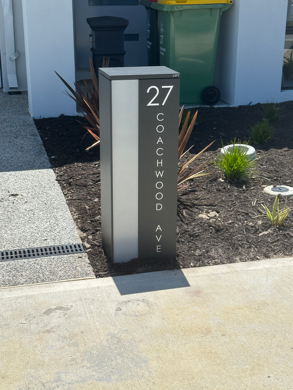 Milkcan Ascot Parcel & Mail Pillar – Aussie Clotheslines & Letterboxes