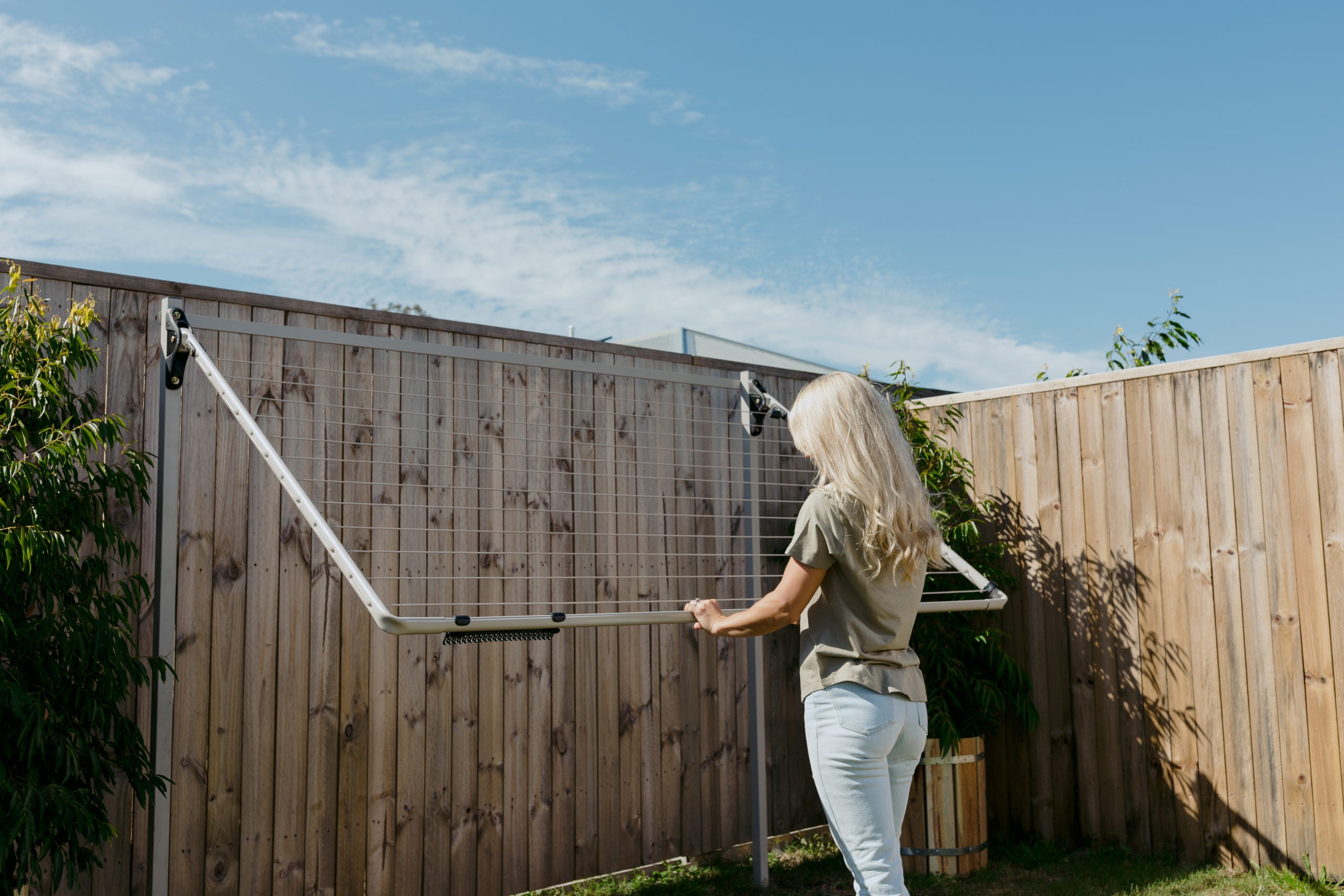 Hills Single Folding Frame – Aussie Clotheslines & Letterboxes